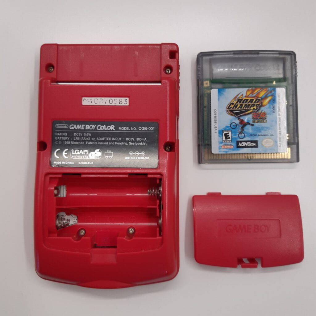 Nintendo Gameboy Color Red + Game