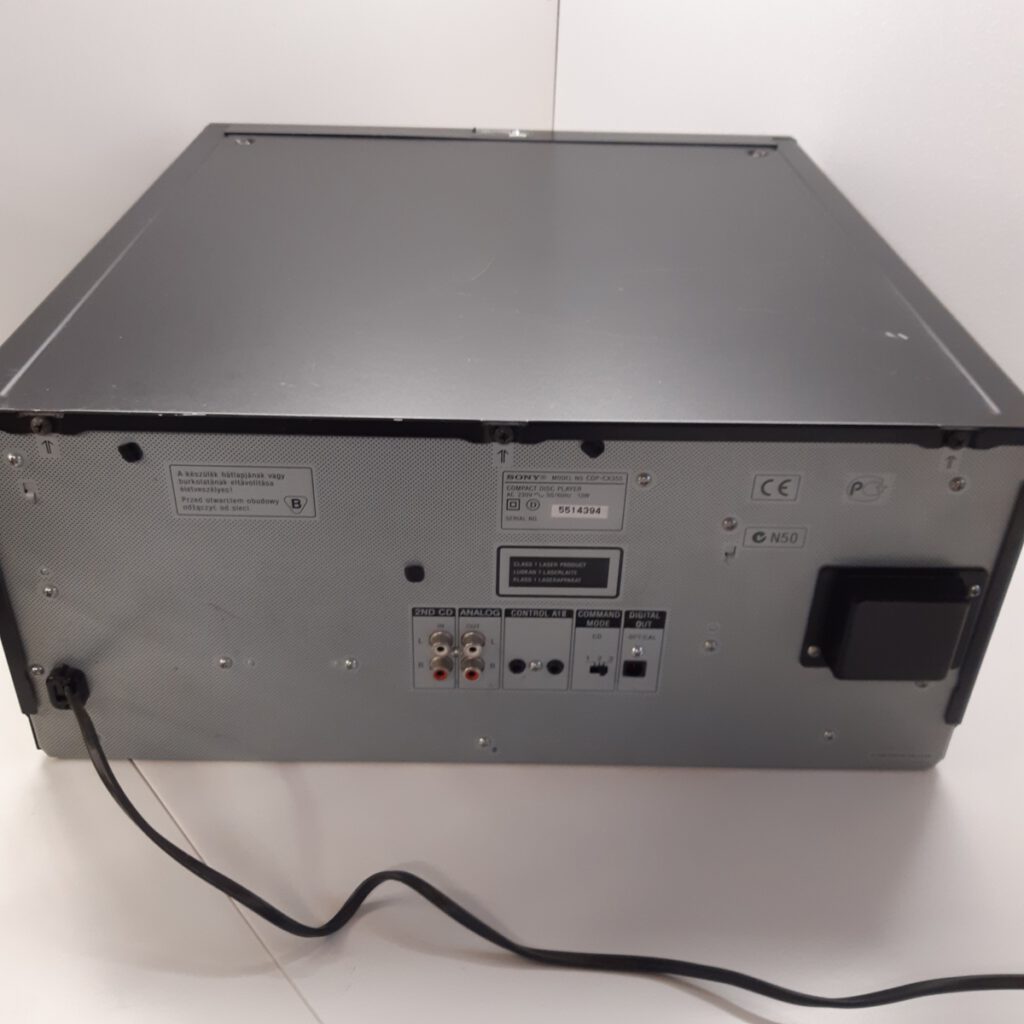Sony CDP-CX355 300-Disc CD Changer - CD Player
