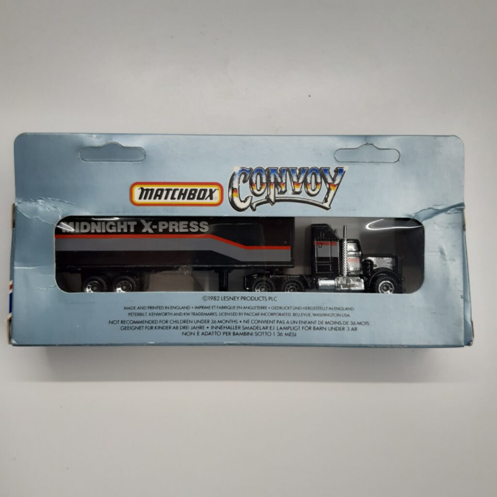 Matchbox - Convoy - CY9 Kenworth Box Truck - (Midnight X-Press)