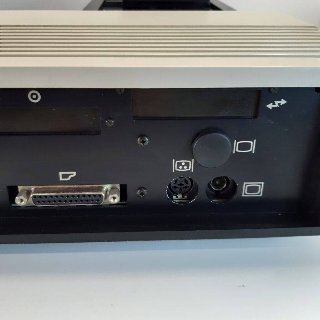 Philips P2000T Retro Home-computer - 1981