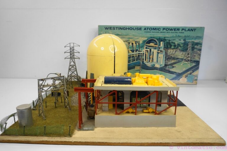 Revell Westinghouse Atomic Power Plant Assembled Model Kit - H-1550:695