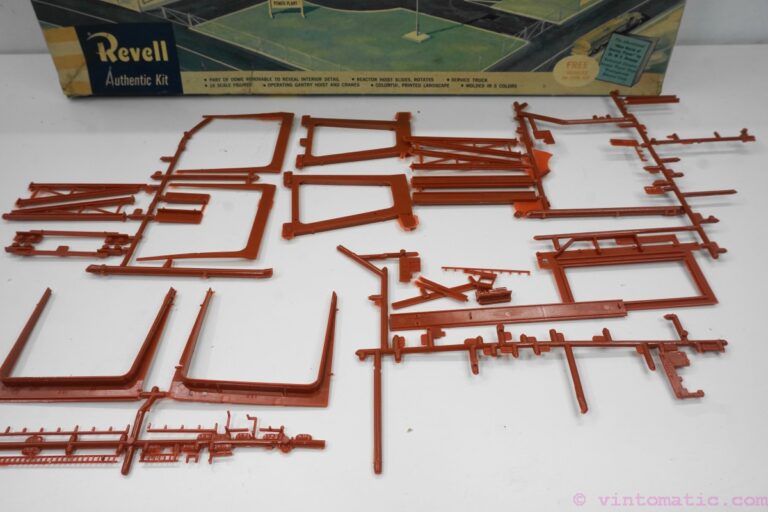 Revell Westinghouse Atomic Power Plant Assembled Model Kit - H-1550:695